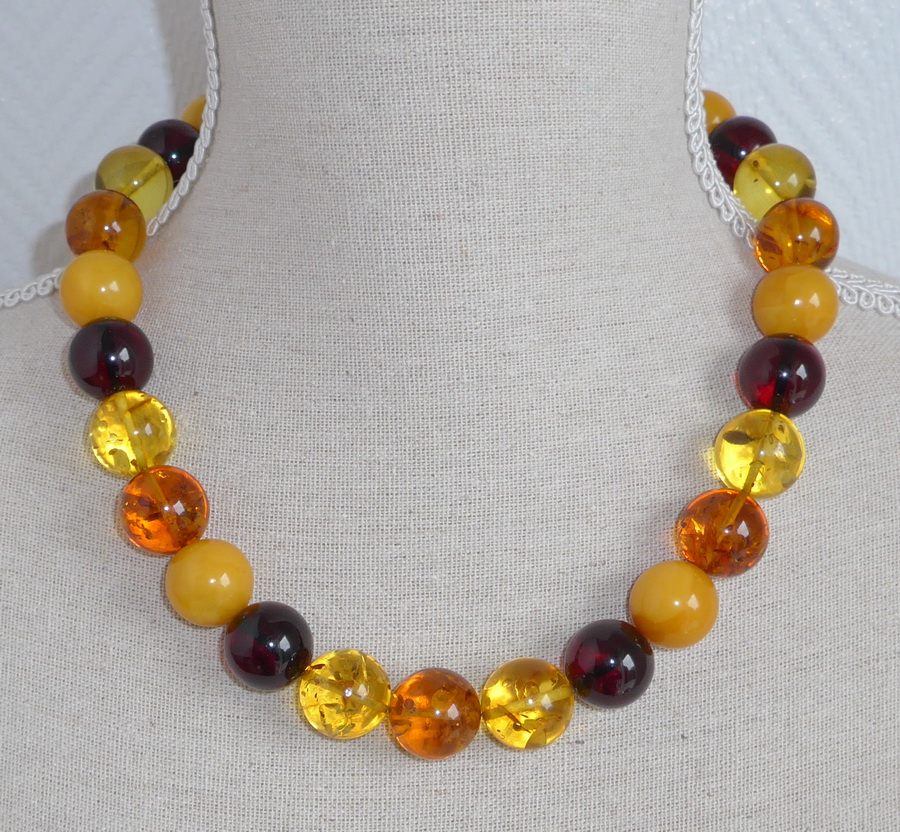 Bernstein Damen Halskette, multicolor, gelb-weisse Bernsteine.